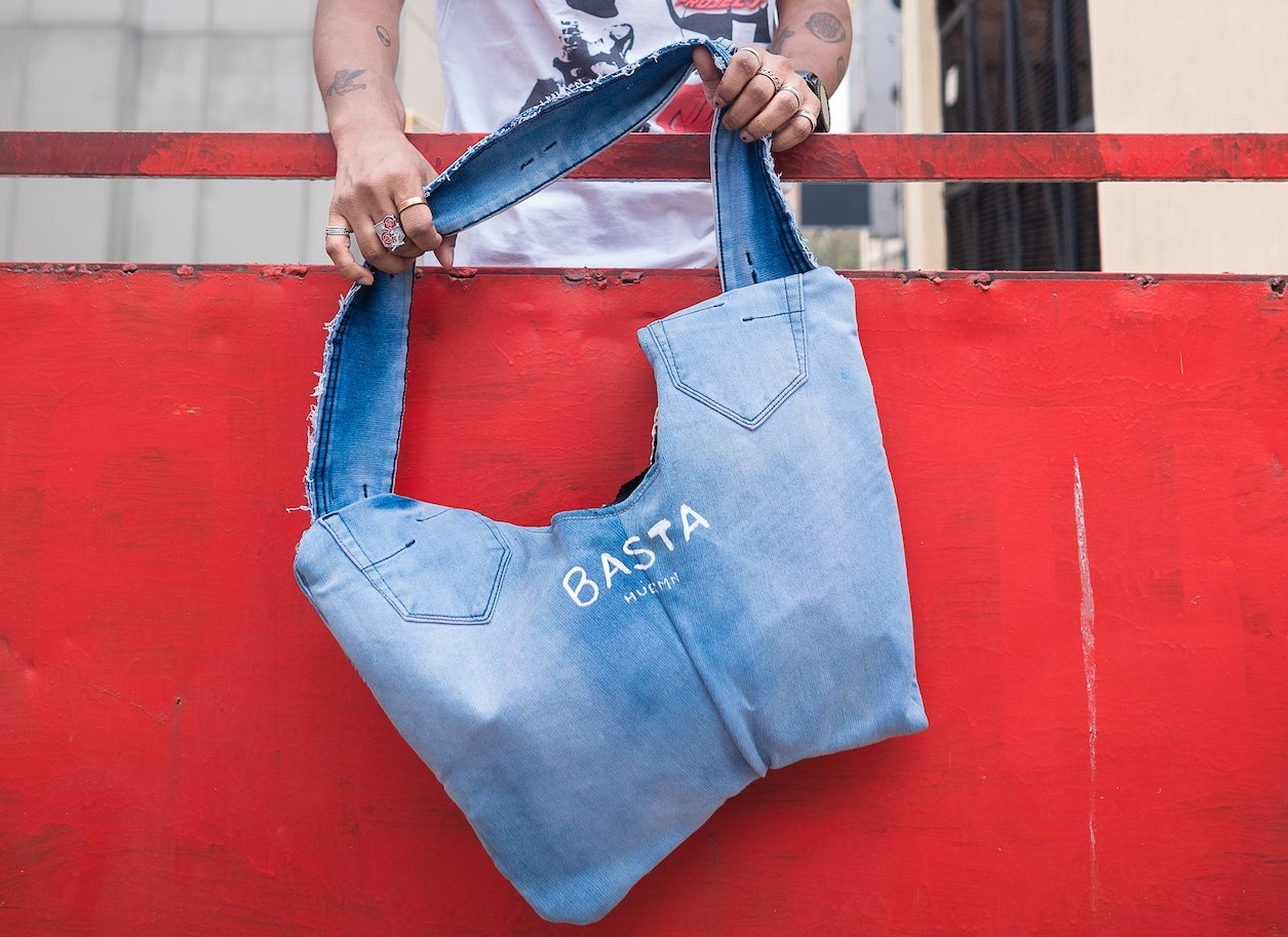Kupas Tuntas Kelebihan dan Kekurangan Tas Bahan Denim - Konveksi Tas Bekasi